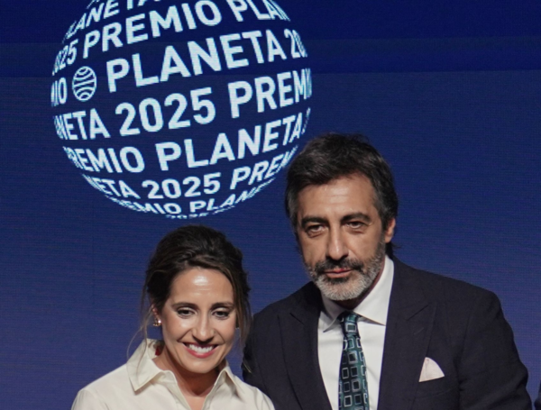 El escritor español Juan del Val es el ganador del premio Planeta 2025 ...