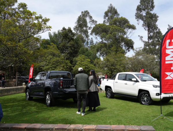 ‘Queremos revolucionar el mercado de vehículos de transporte y pick-up con precios bajos y ...