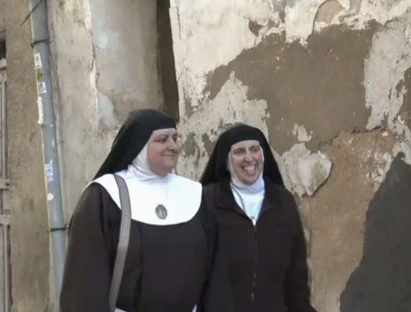 La historia de dos monjas que fueron excomulgadas y detenidas por ...