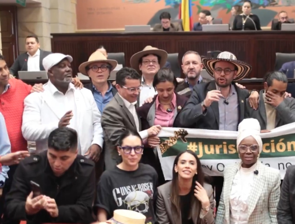 Gobierno Petro radicó mensaje de insistencia para la Jurisdicción ...