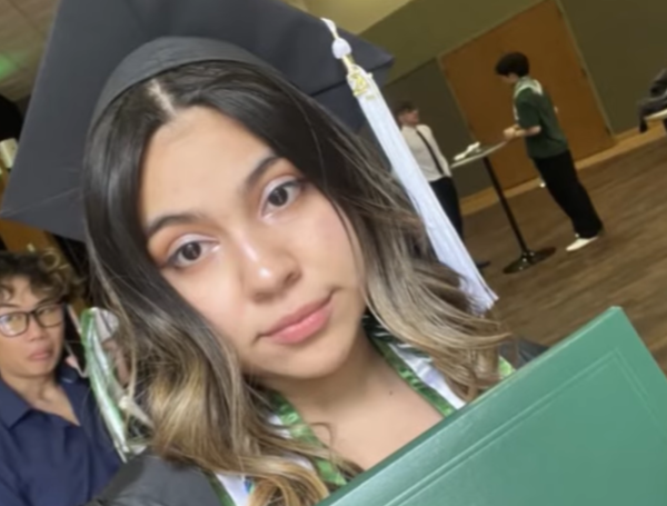 Joven se graduó del colegio y, apenas seis meses después, ya tenía ...