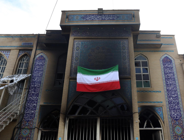 Irán lanza advertencia y asegura que el despliegue naval de Estados ...