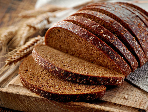¿Es mejor el pan integral o el pan de centeno? Esto dicen expertos