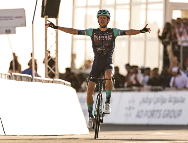 Video | Harold Tejada no desentonó en la dura etapa del UAE Tour tras ...