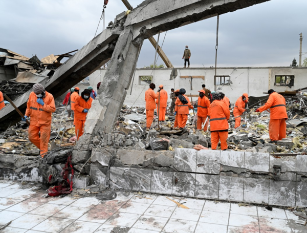 Bombardeo de Pakistán contra un hospital en Afganistán deja al menos ...