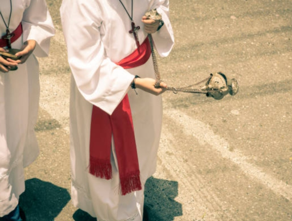 Semana Santa: los clavos, pedazos de la cruz, el sudario, la túnica y ...