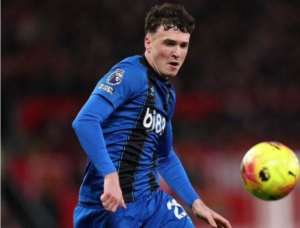 Escándalo en Inglaterra: Álex Jiménez, figura en Premier League, es ...