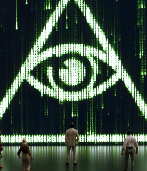 ¿Por qué las personas creen en teorías de conspiración? Esto dice la IA