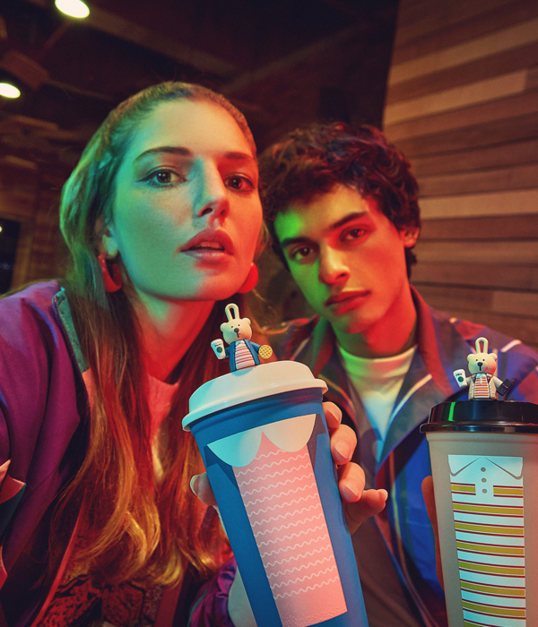 Starbucks lanza en Colombia una colaboración con Stranger Things por el final de la serie de Netflix