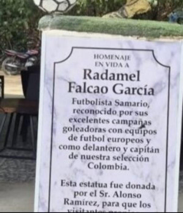 Polémica: estatua de Falcao García en Santa Marta es centro de críticas ...