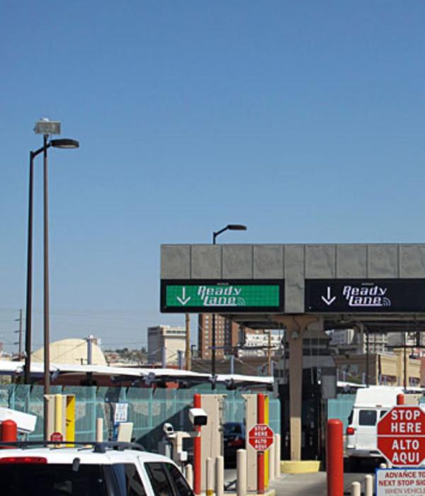 ¿Cuál es la diferencia entre Ready Lane y Sentri Lane?