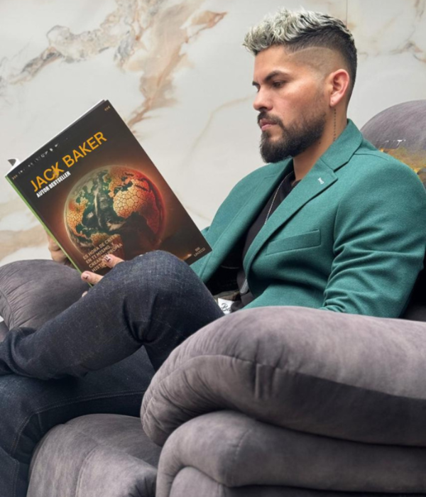 Jack Baker logra un hito literario en Colombia y anuncia un plan global: busca ampliar su obra y ...
