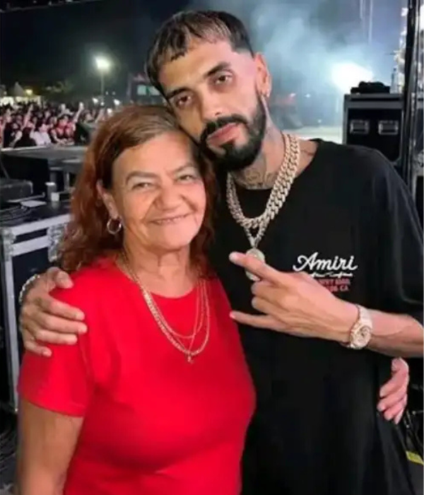 Anuel AA preocupa a sus fanáticos tras aparecer extremadamente delgado ...