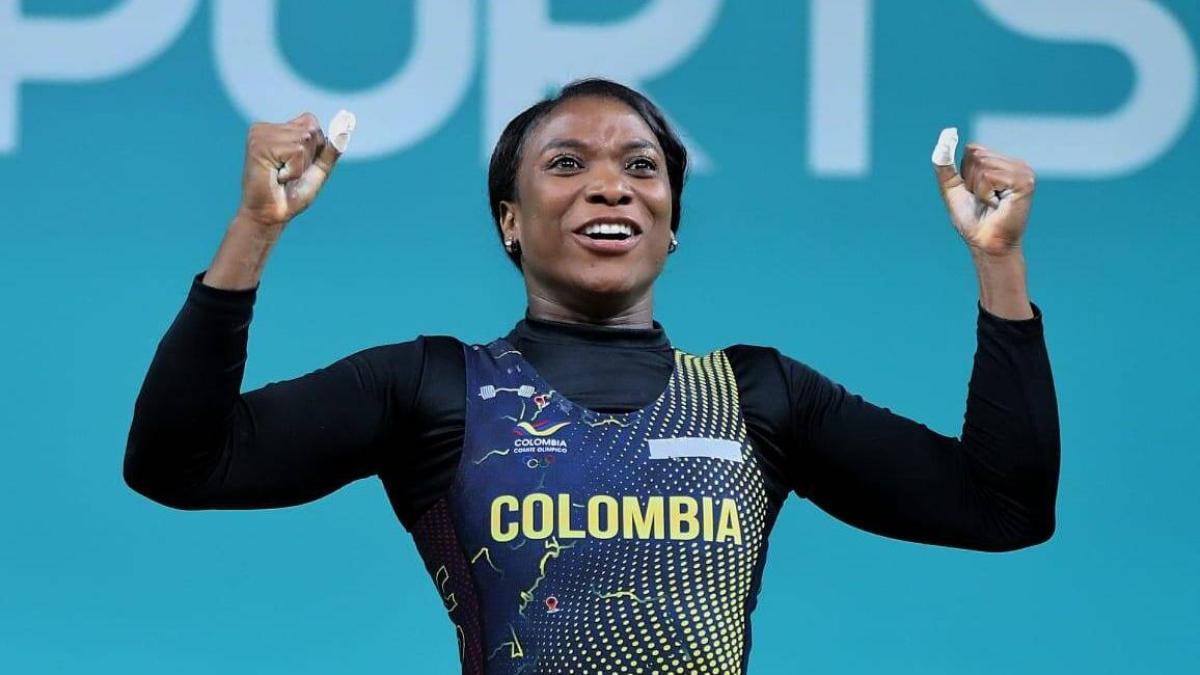 Yenny Álvarez: la colombiana que ganó medalla de oro con récord en 59 kilos