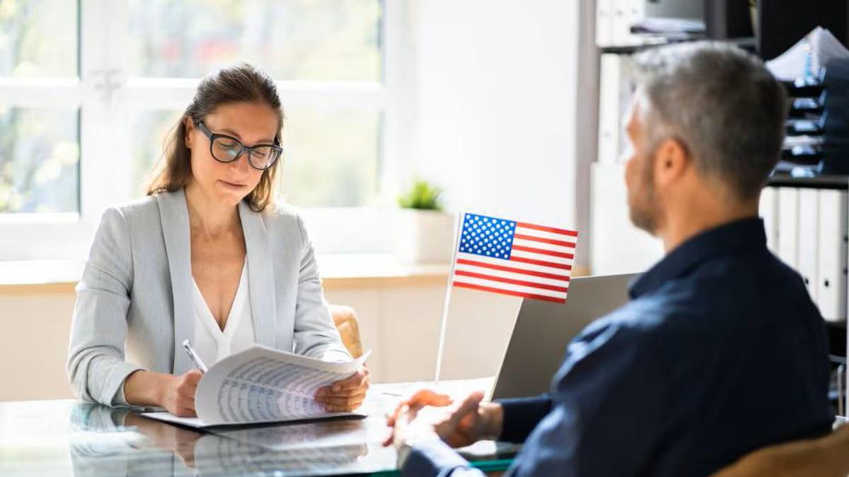 ¿Cuál es la diferencia entre una green card y un EAD Card?