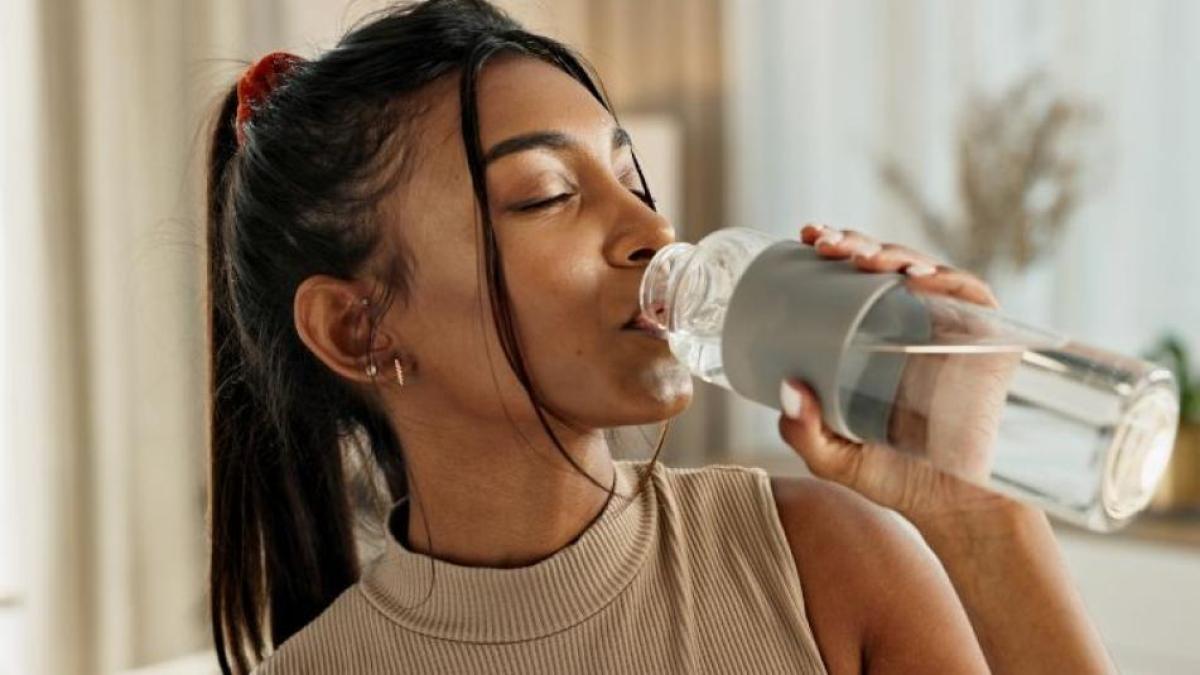 ¿Cuál es la temperatura ideal para beber agua? Fría, caliente o tibia ...