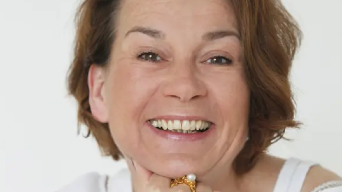 Investigan la muerte de la autora Alexandra Fröhlich, asesinada en su ...