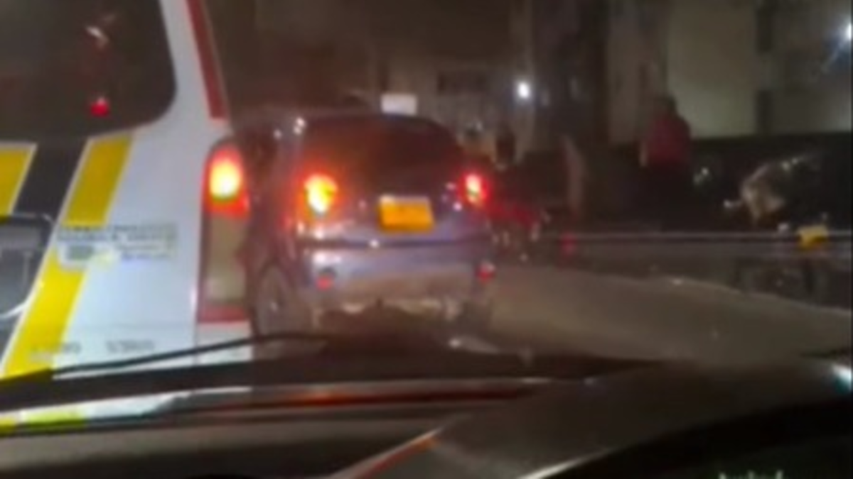 Choque múltiple en la Calle 80 de Bogotá durante la noche del sábado 12 ...