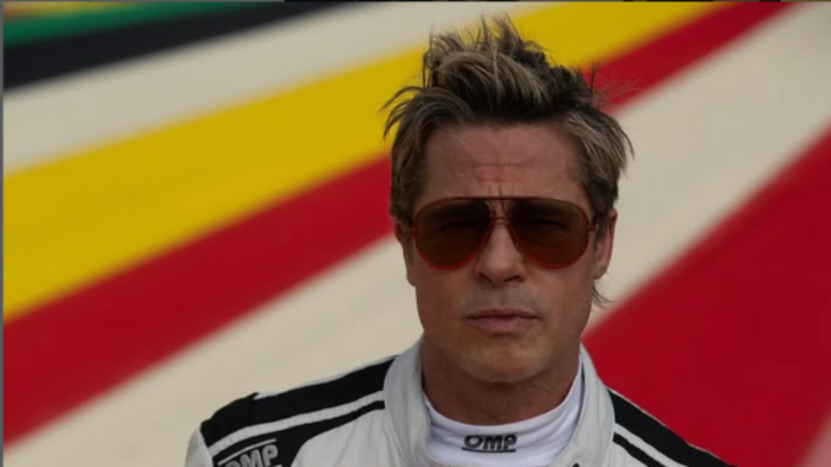 Brad Pitt desata la locura en la isla griega de Hidra, donde se realiza ...