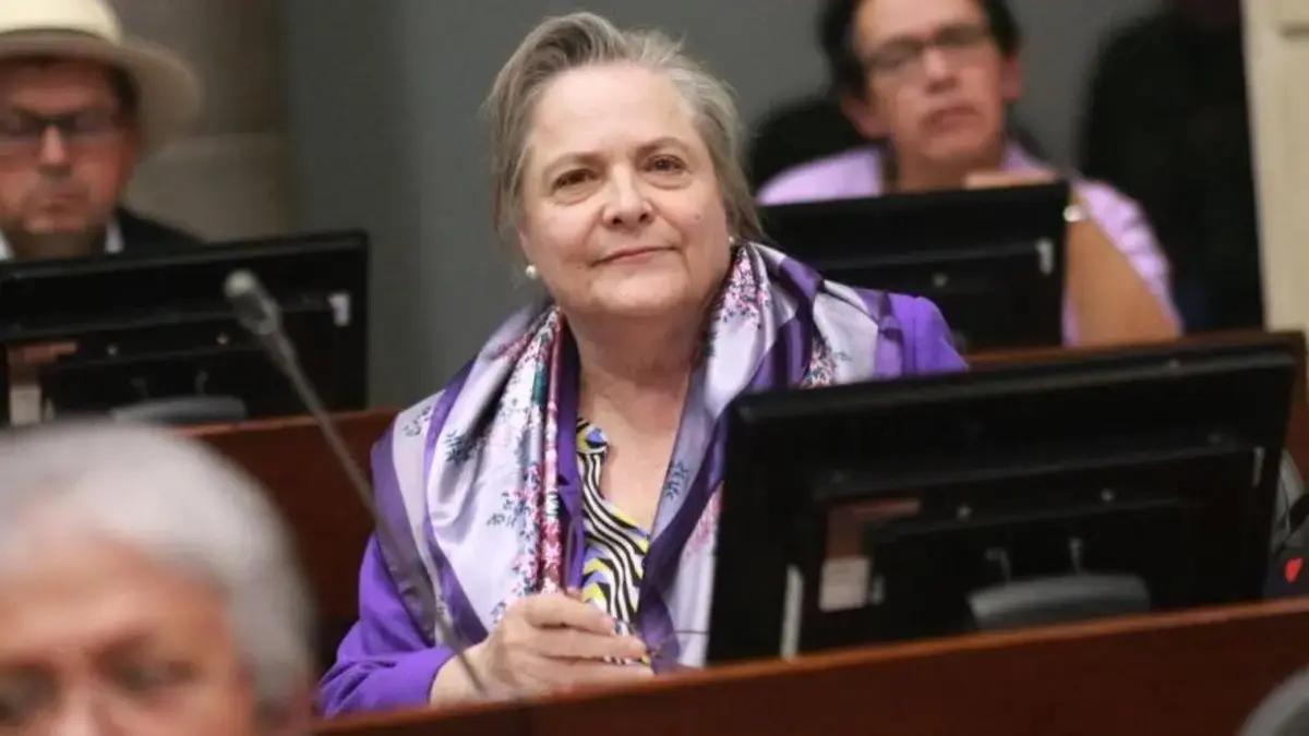 Clara López se bajaría de su aspiración presidencial para apoyar a Iván ...