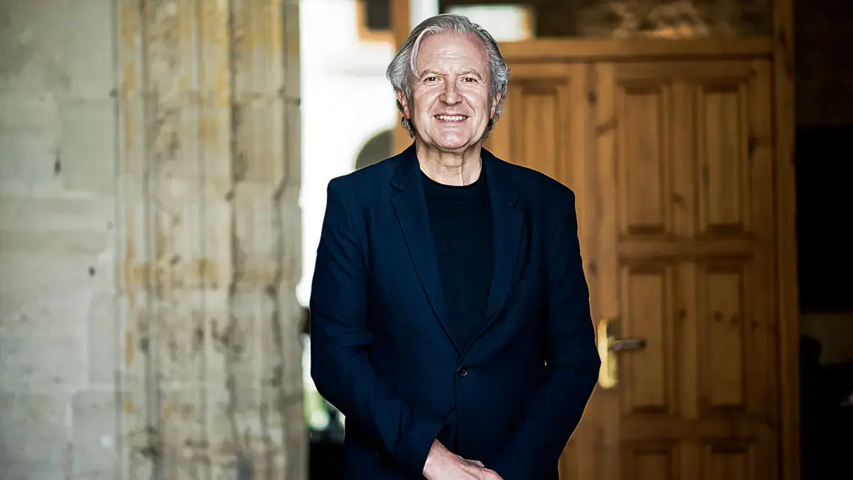 El latín vuelve a estar de moda: 'Nos hace más libres y sirve para la vida’, dice Emilio del Río