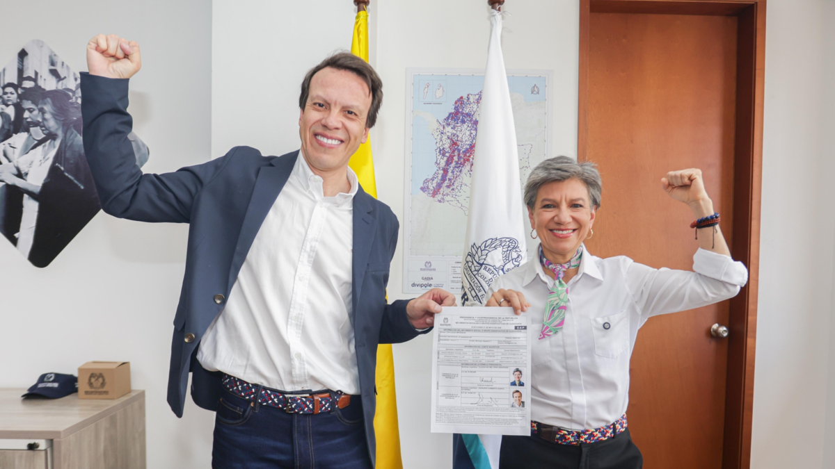 Claudia López elige a Leonardo Huerta como su fórmula vicepresidencial