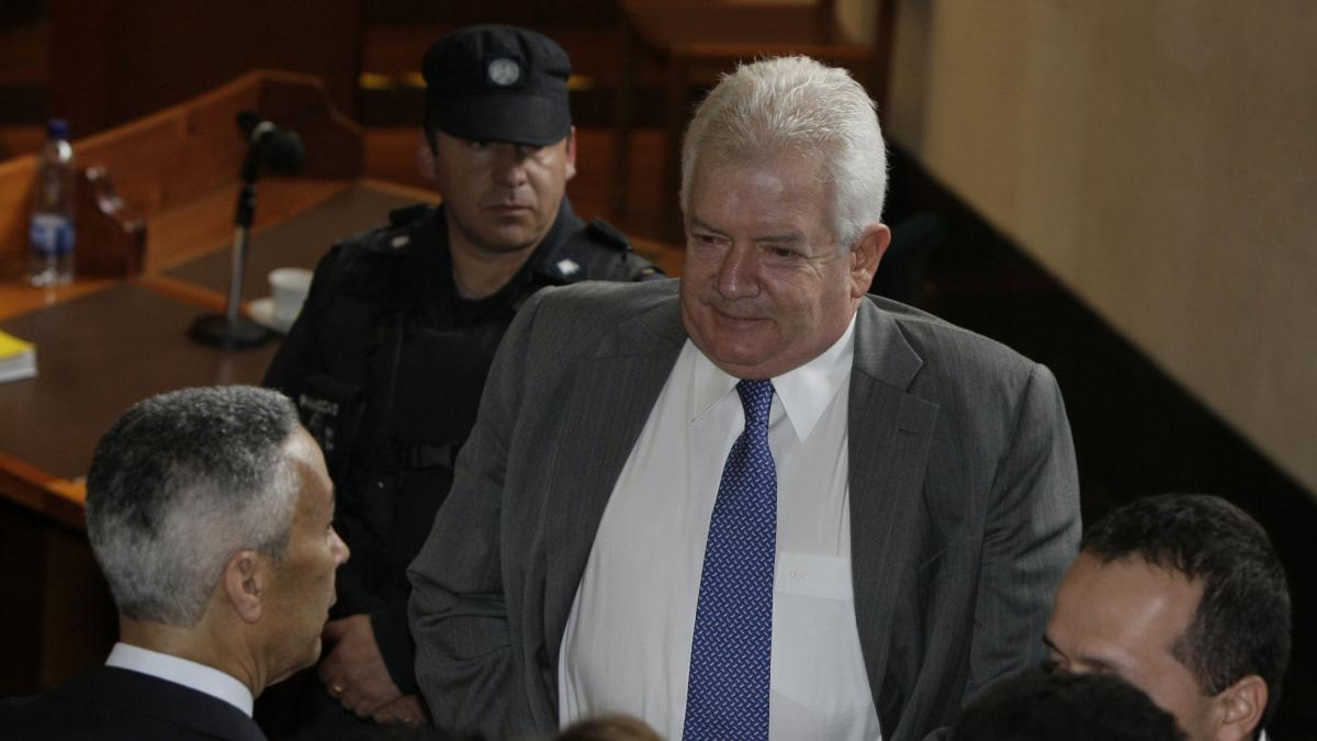 Mario Uribe viviría en apartamento que don Berna dio a víctimas