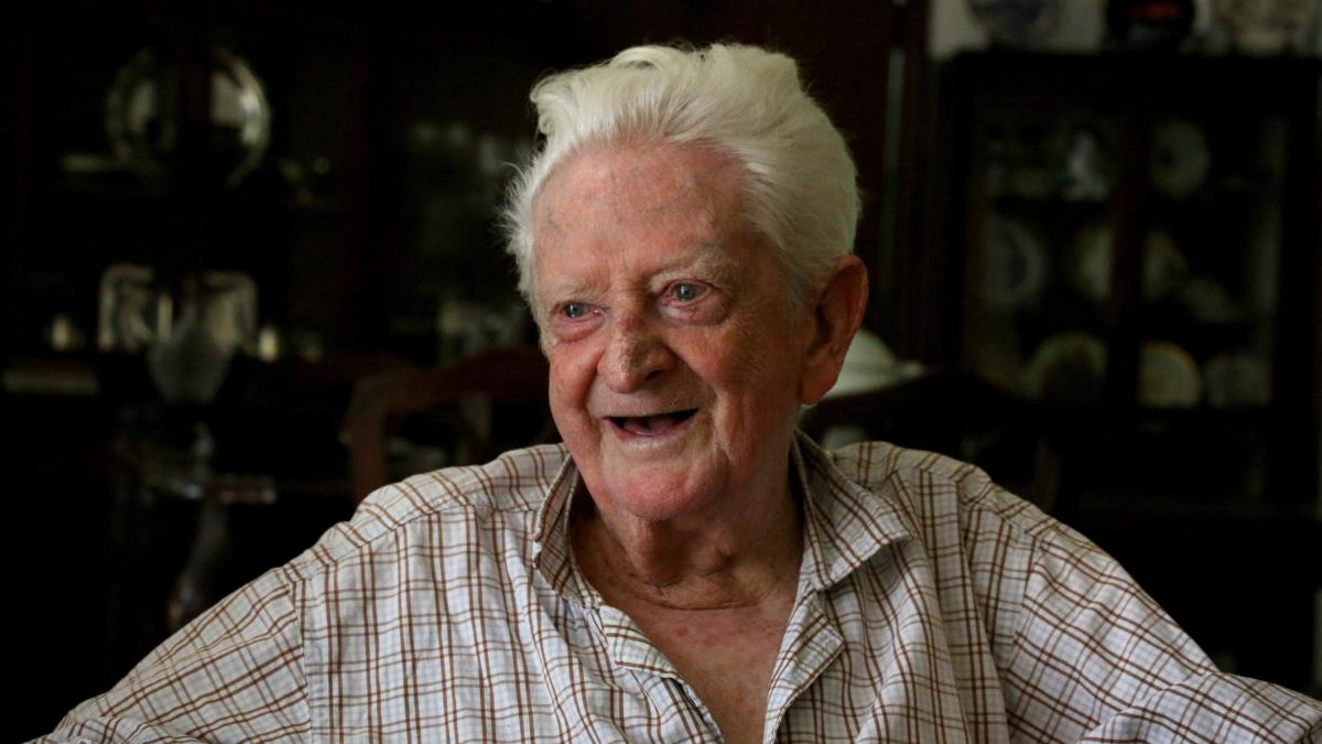 El centenario de Chelo de Castro, el periodista más longevo del mundo