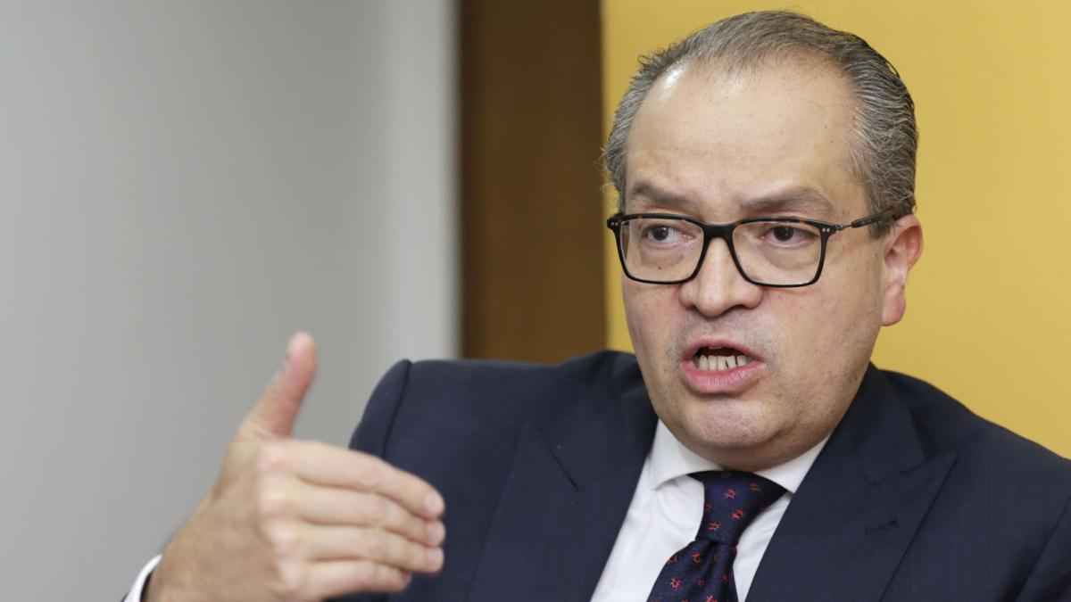 Entrevista de Yamid Amat al procurador Fernando Carrillo sobre ...