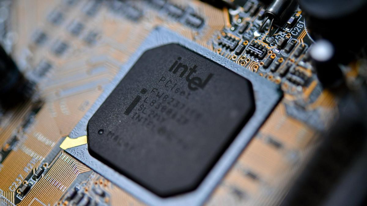 Fallas de reinicio en procesadores Intel por parche contra Meltdown y ...