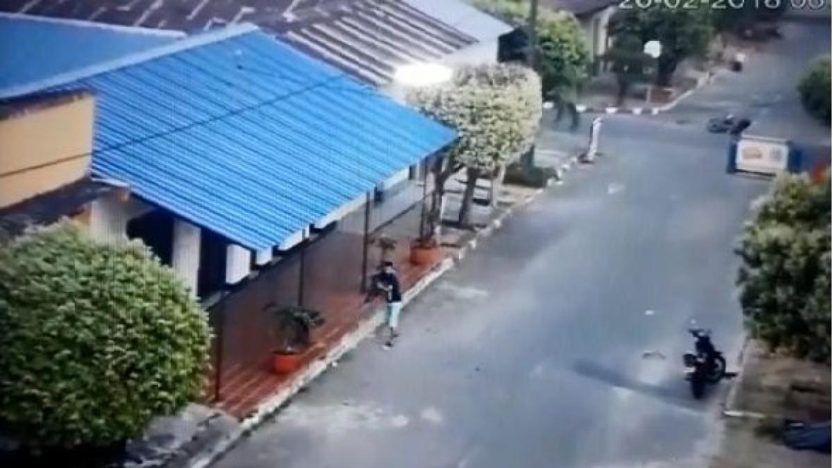 Policías heridos tras ataque con arma de fuergo a estación en Tame