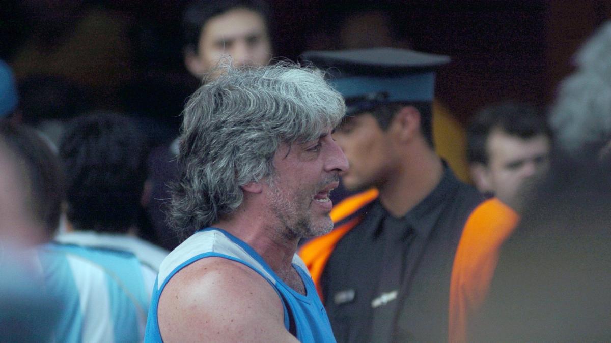 El líder de la barra brava de boca fue deportado desde Bogotá