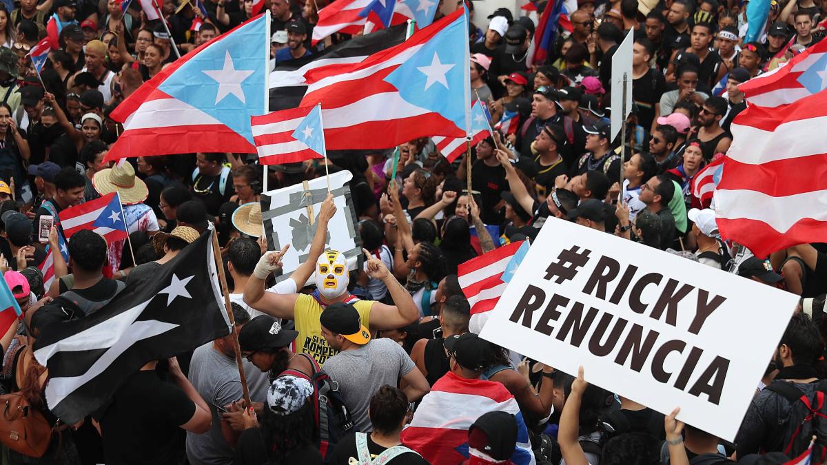 Por qué se pide que renuncie el gobernador de Puerto Rico