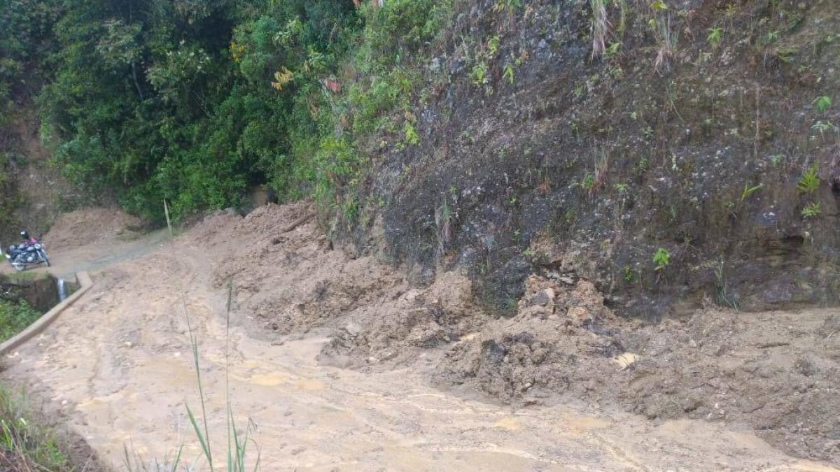 Derrumbe en vereda la Suiza de san sebastián de palmitas