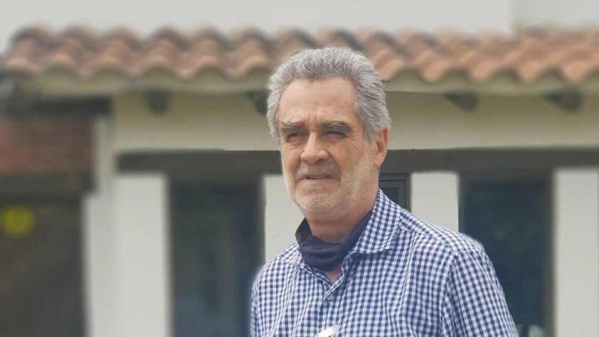 Abogado Fernando Amaya enfrenta juicio por porte de armas