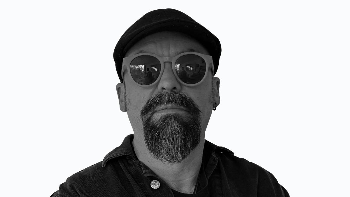 Felipe Londoño y su novela para mirar sin susto el diablo a los ojos