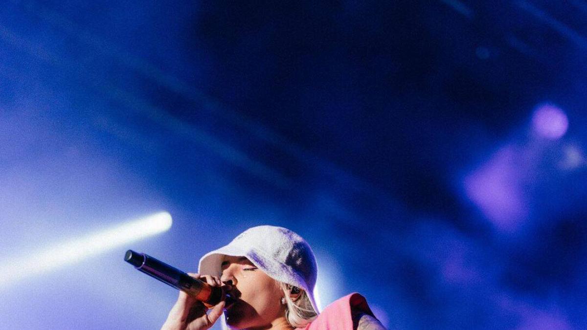Young Miko tendrá concierto en Bogotá: estos son los detalles de su ...