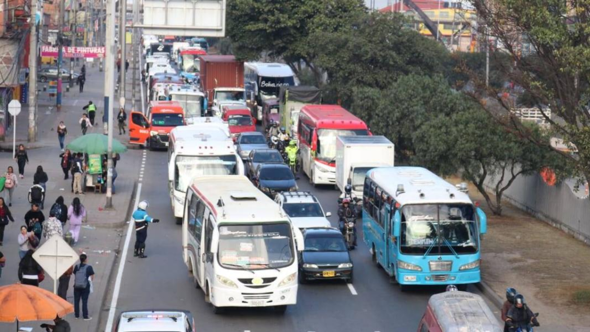 Golpe al bolsillo: subieron los precios del transporte público para la ...