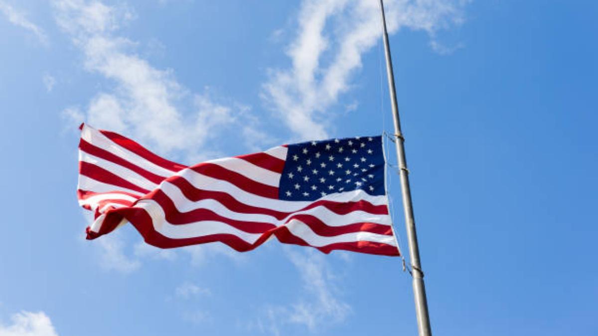 Las banderas se izarán a media asta en la asunción de Trump: ¿cuál es ...