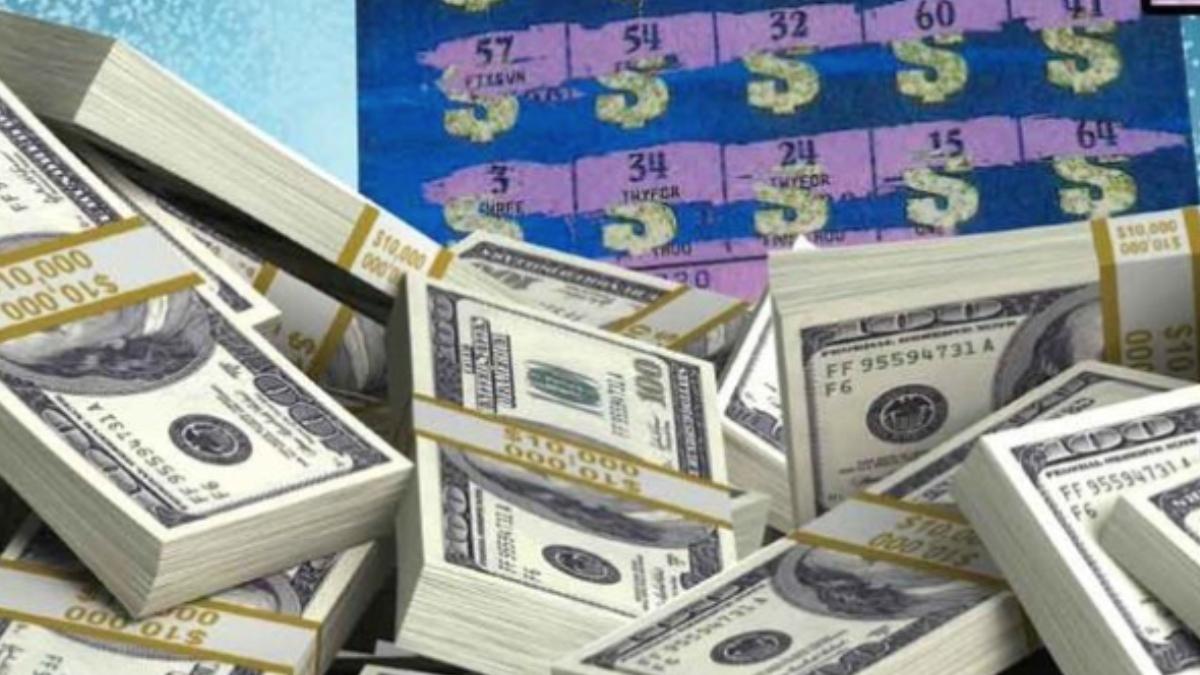 Ganó la lotería de Estados Unidos pero donó la ropa donde guardó el ...