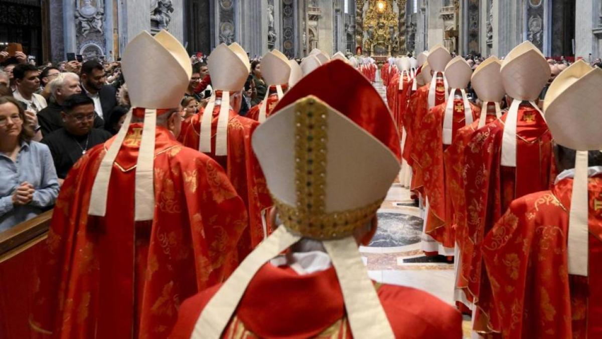 ¿Qué significa la palabra cónclave, cuál es su origen y quién lo ...