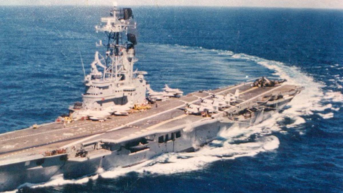 El día que el HMS Splendid pudo hundir al ARA 25 de Mayo en las Islas ...