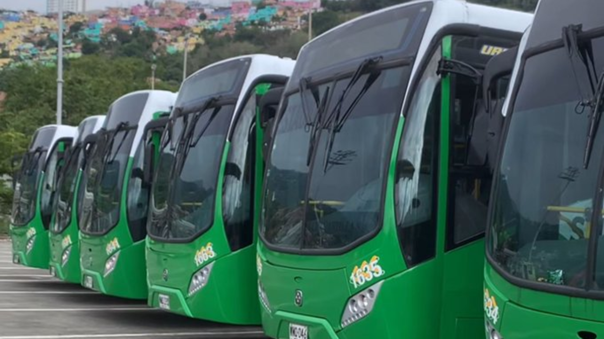 Esté atento | Inició operación de Metrolínea en Bucaramanga con los 12 ...