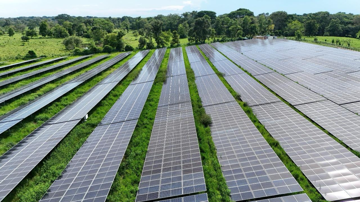 Colombia inaugura el primer proyecto solar con estándares ...