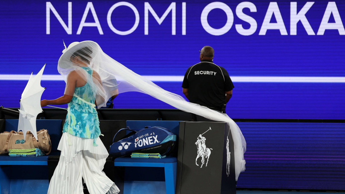 Polémica en el Australian Open: el cruce en la red entre Naomi Osaka y ...