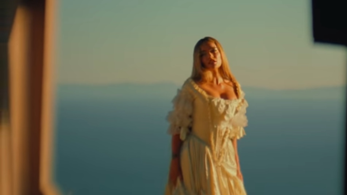 Karol G habría anunciado su ruptura con Feid con esta canción que hoy ...