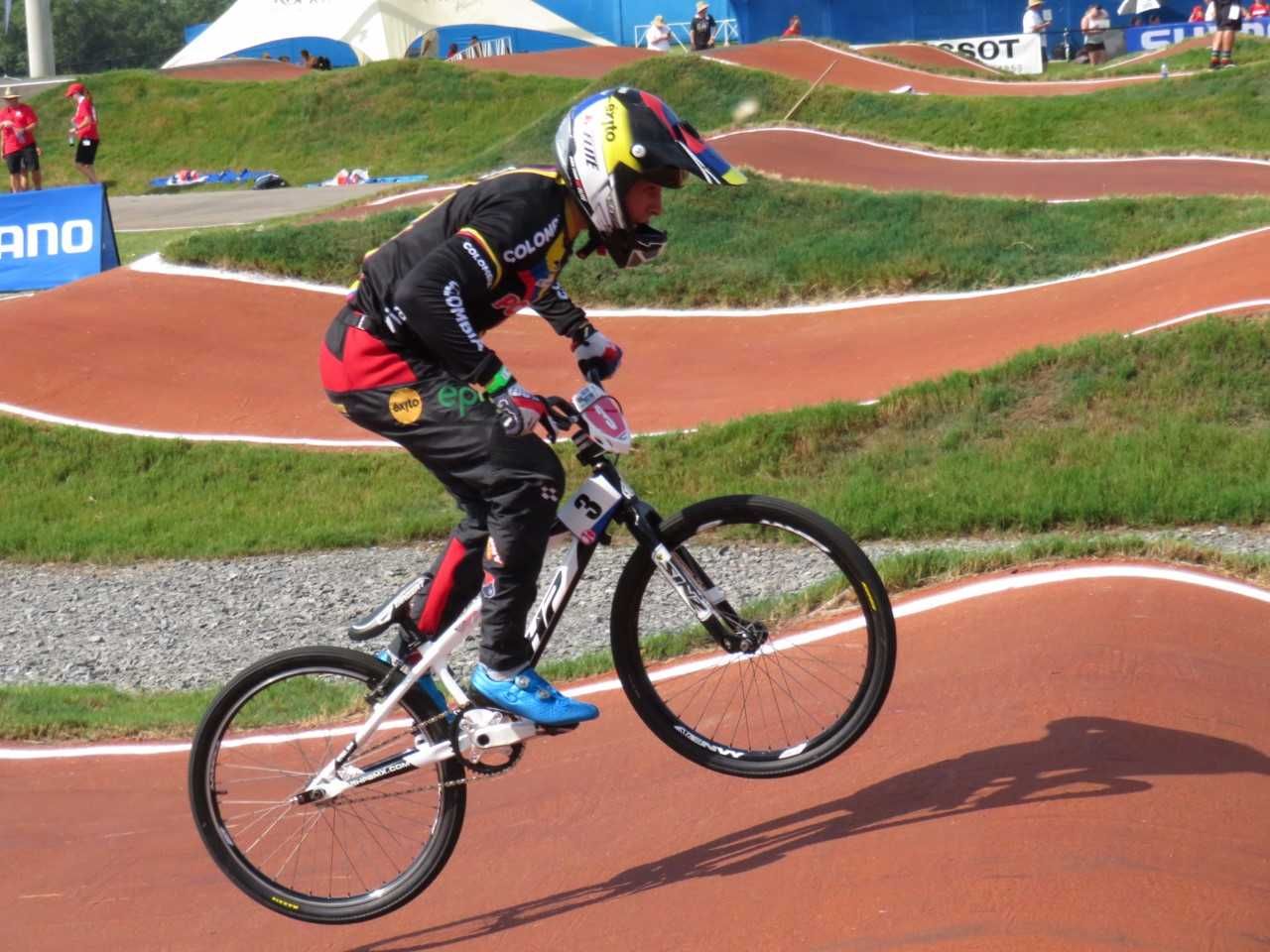 Juan Camilo Ramírez, segundo en el Mundial de BMX de Nantes, Francia