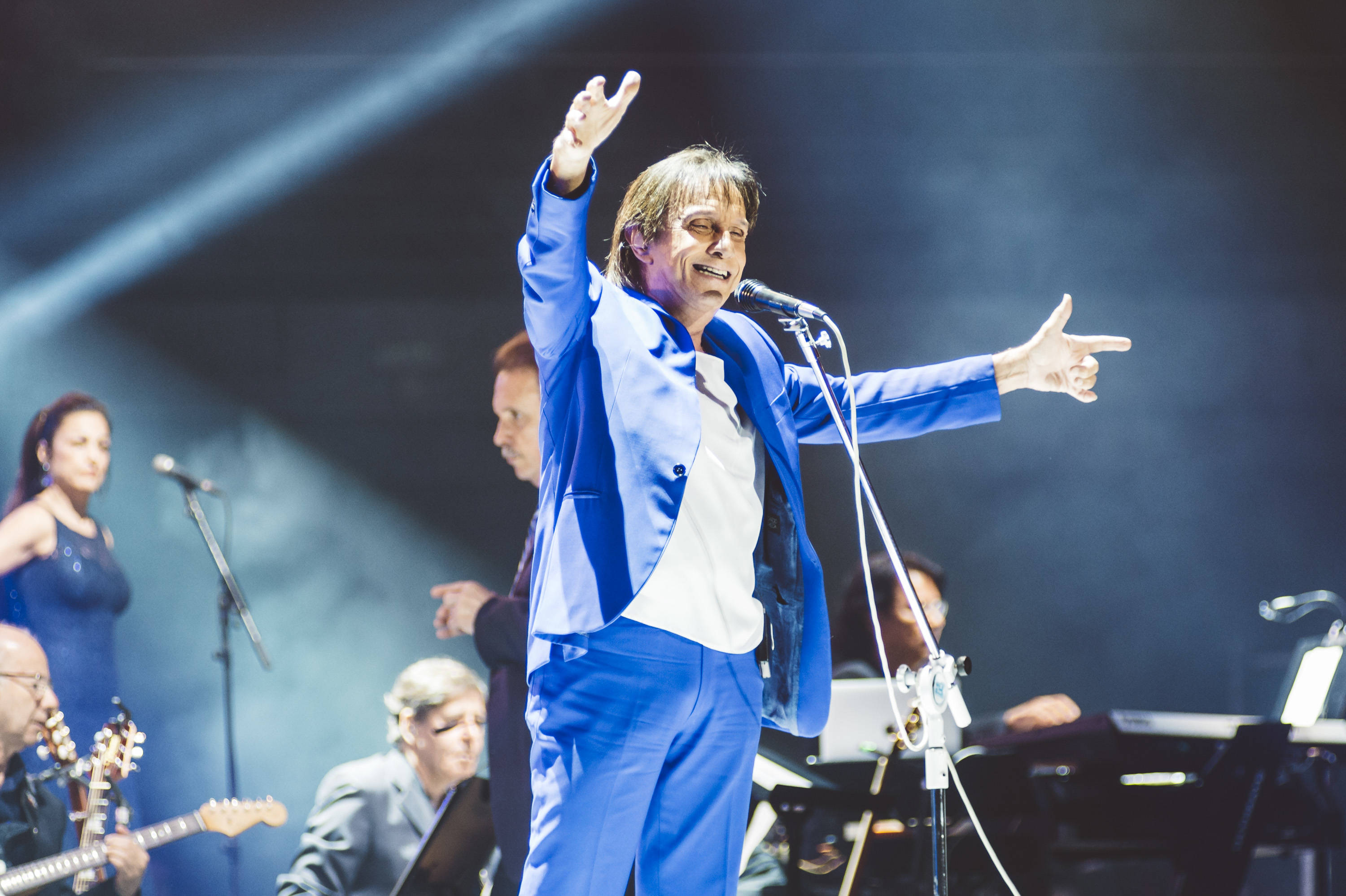 ¿A quién dedicó Roberto Carlos su canción 'Amigo'?