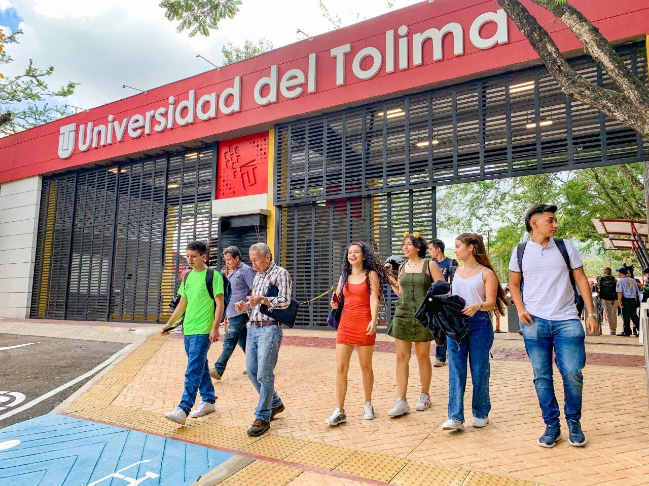 El presidente Petro sancionó la ley de matrícula cero en educación superior