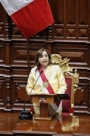 Dina Boluarte, los escándalos que tienen a la presidenta más impopular de Perú ante la presión ...